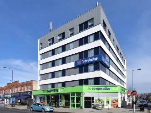 Travelodge London Raynes Park - Central London