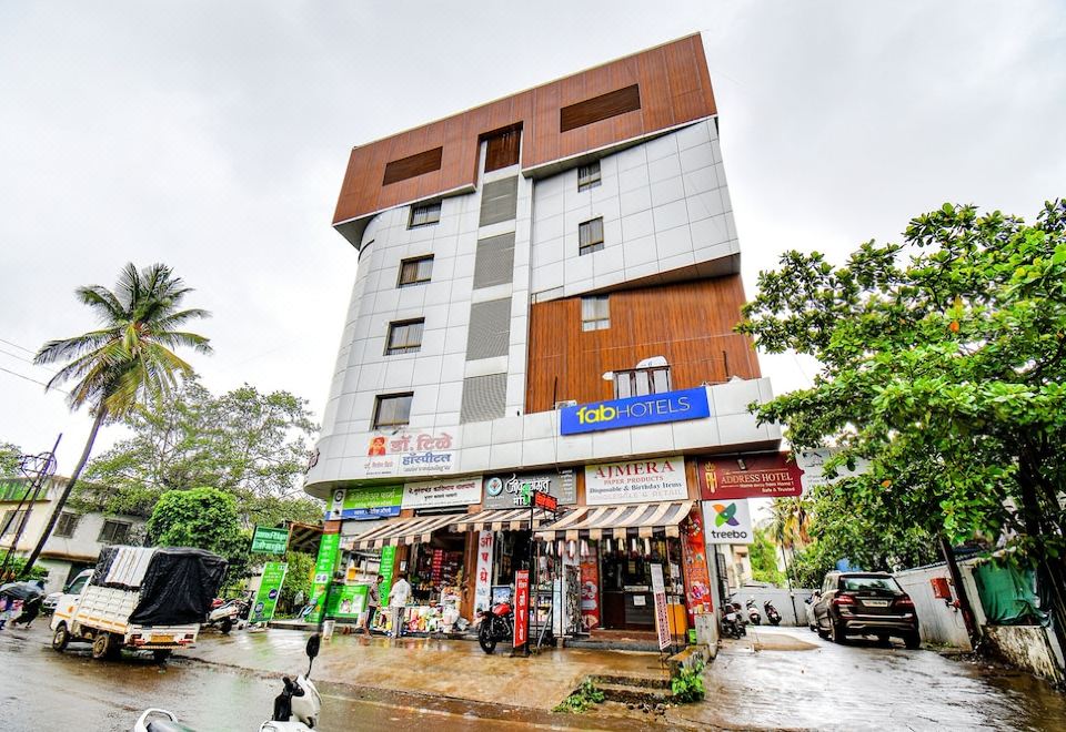 Super Hotel O Nashik Road Formerly the Address Hotel in Nashik: Hotels ...