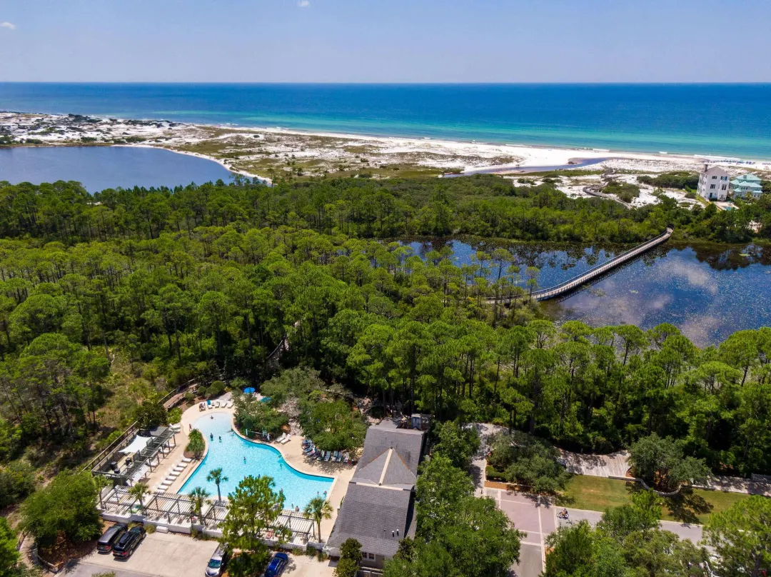 Screened Patio, Golf Cart, And Outdoor Dining - Stunning Lakefront Retreat - Seaside, FL