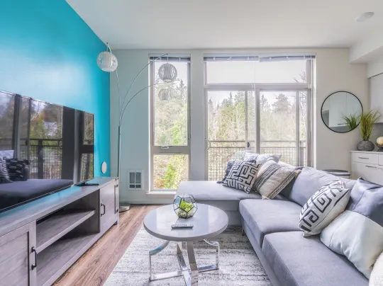 Rooftop Deck And Gourmet Kitchen - Luxurious Urban Retreat - Seattle, WA