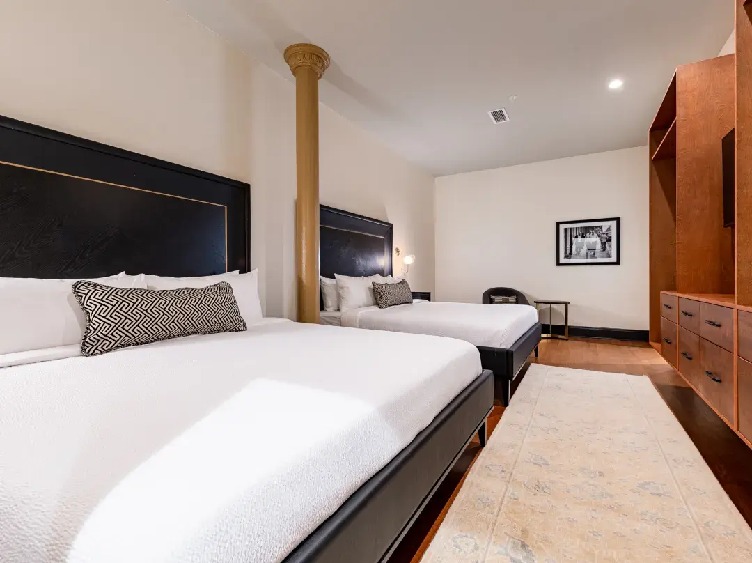 3br Group Haven + Private Patio Walk To French Quarter | The Mayfair - 