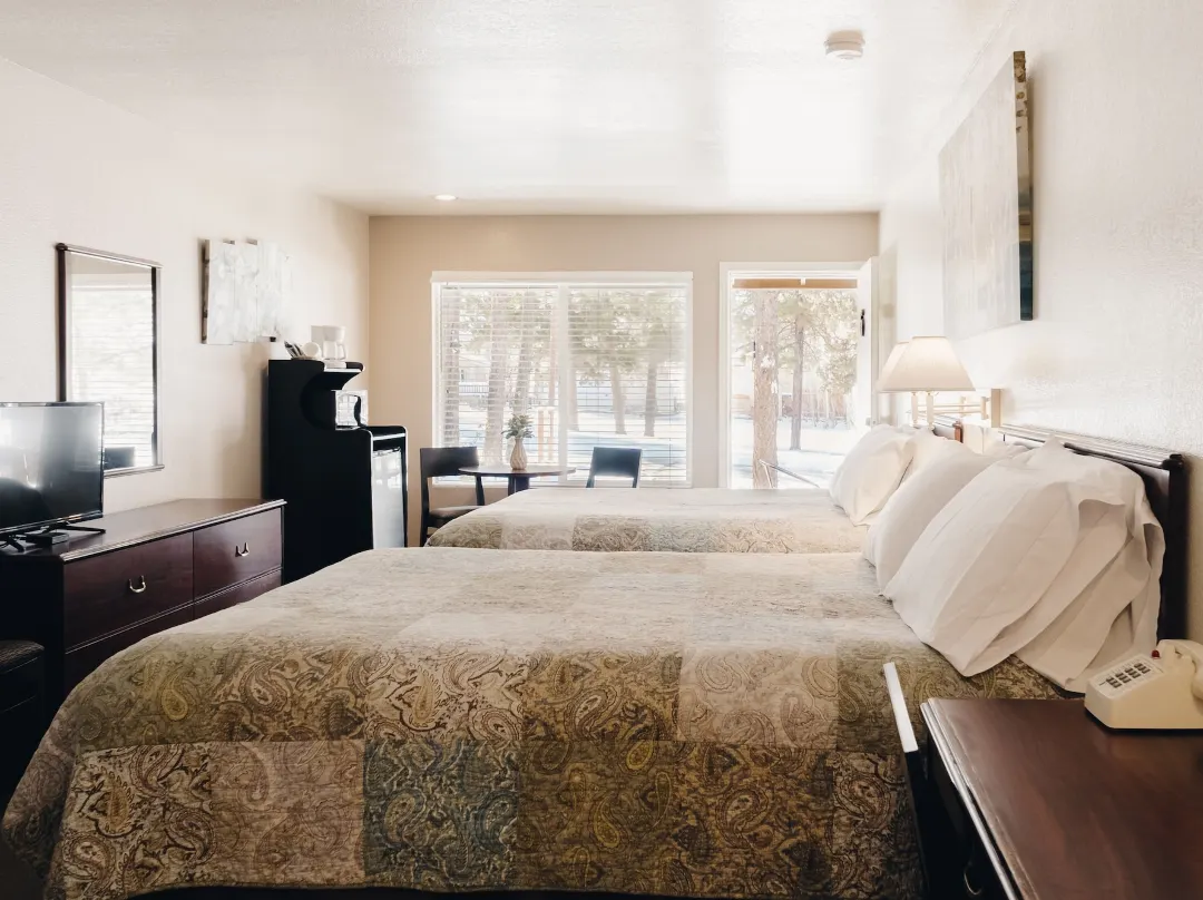Vintage Lakeside Inn - Big Bear Lake, CA