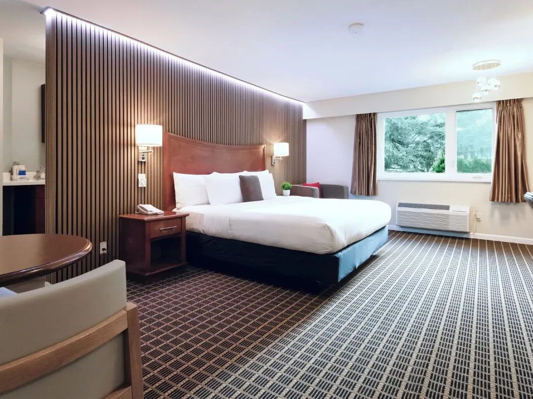 Gibsons Garden Hotel - Gibsons