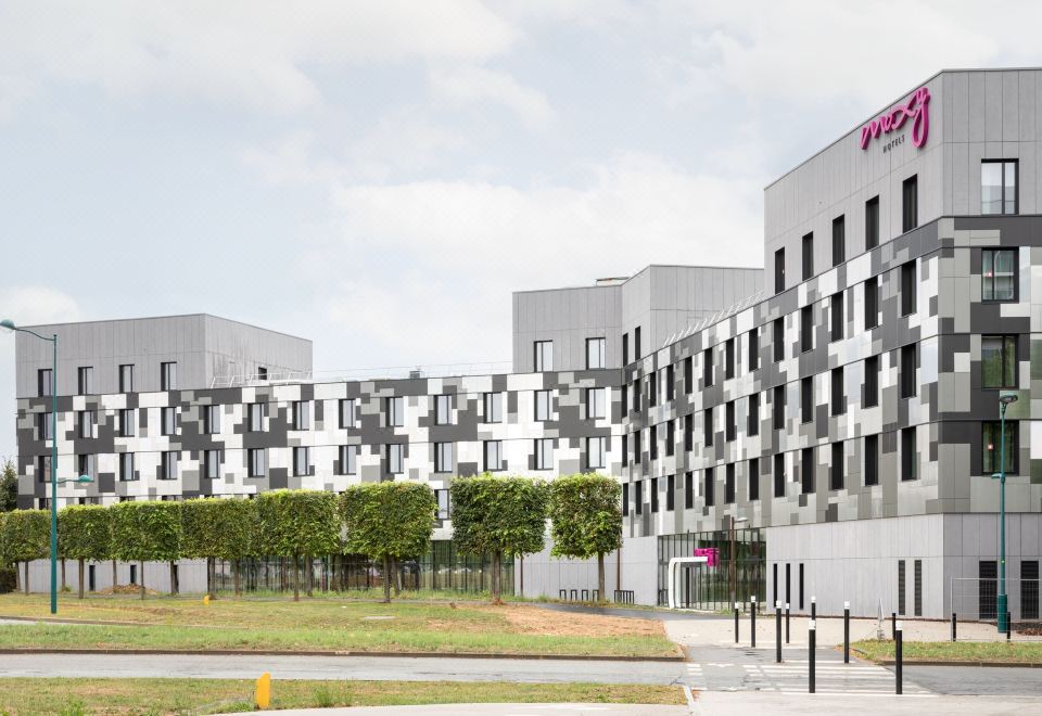 Moxy Paris Val D’Europe,Montevrain - Updated Prices & Hotel Reviews ...
