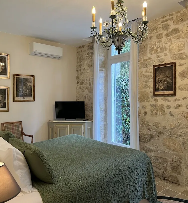 N°15 - Les Confidences - Chambres D'hôtes - Avignon