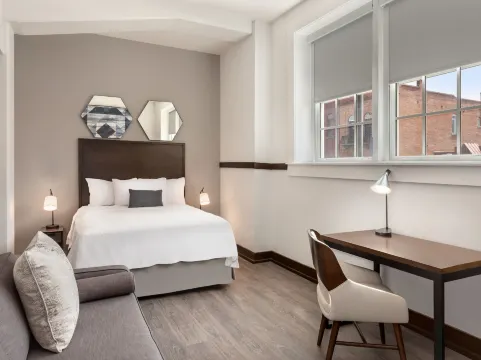 Leavenworth Local Hotel - Leavenworth, KS