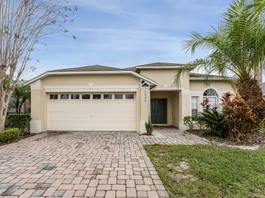 Stunning Lake View Retreat - Private Pool, Game Room, Wifi - Kissimmee