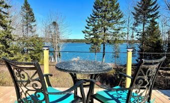 Charming ocean view cottage with WiFi, AC in beautiful Steuben (Steuben ...