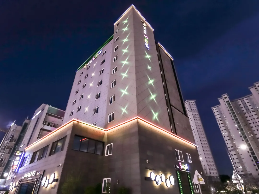 Cheongju Show Hotel - Cheongju-si