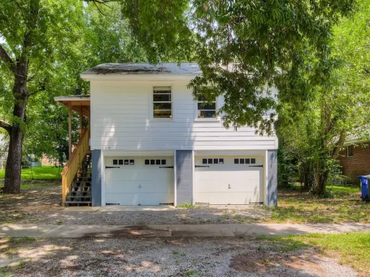 Private Deck And Fast Wi-fi With Modern Amenities - Stylish Retreat - Columbia, SC