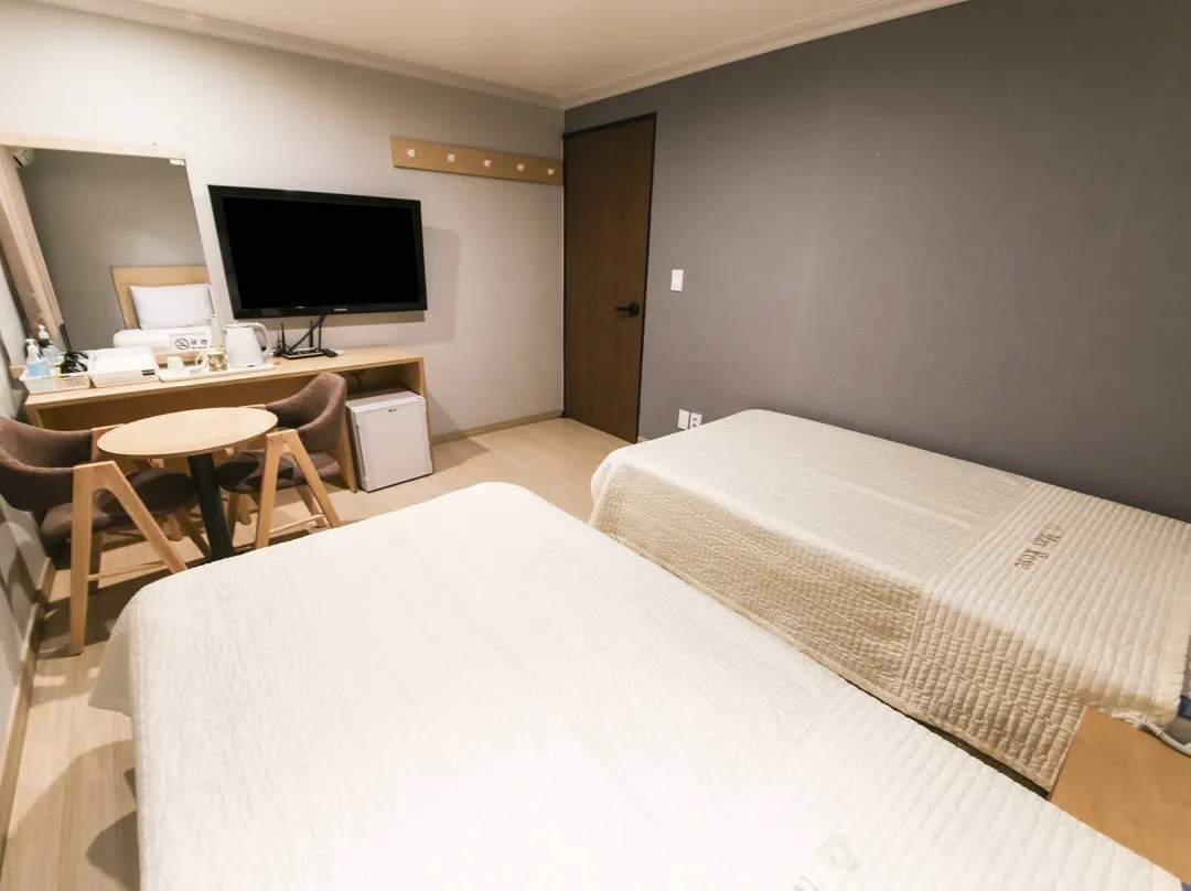 Gangneung Tower Motel - Gangneung-si