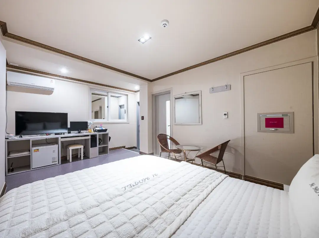 Yecheon M Motel - 군위군