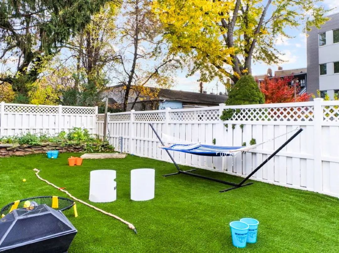 Hot Tub, Sauna And Epic Game Room - Stunning Spacious Retreat - Newark, NJ