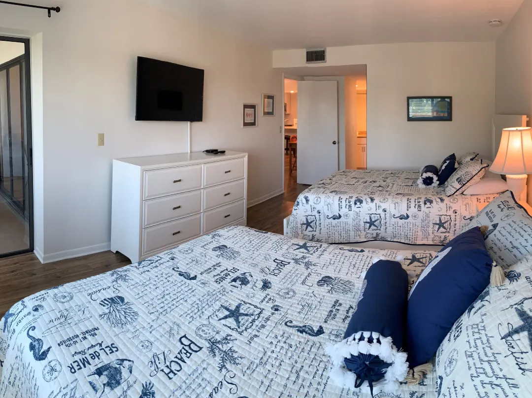 Beachfront Paradise - Pool, Hot Tub, Wifi, Grill - Siesta Key, FL