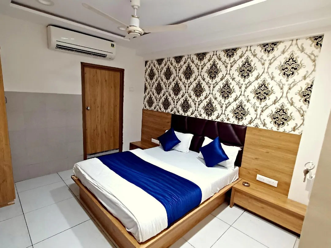 Hotel New Lake View - Ahmedabad