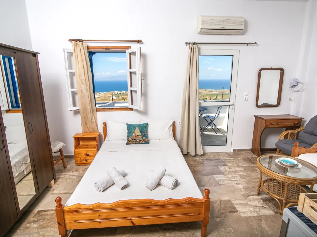 Stelios Rooms - Oia
