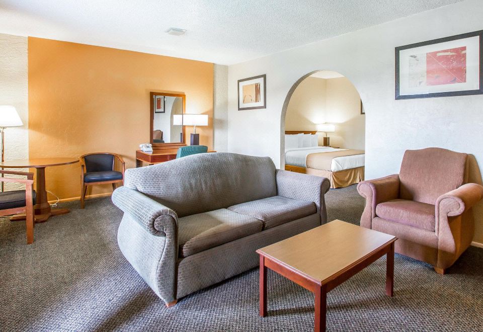 Quality Inn & Suites Goodyear - Phoenix West, Goodyear: precios y ...