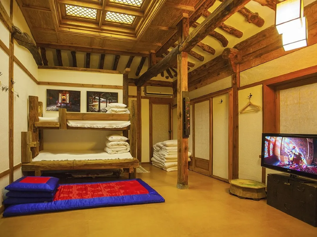 Jeonju Omokheon Hanok Stay - Jeonju