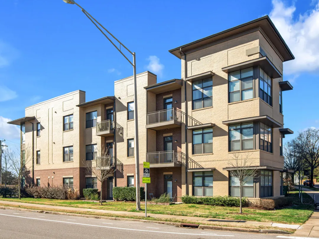 Stylish 2 Bedroom, 3 Bed Near Restaurants & Vandy! - Nashville