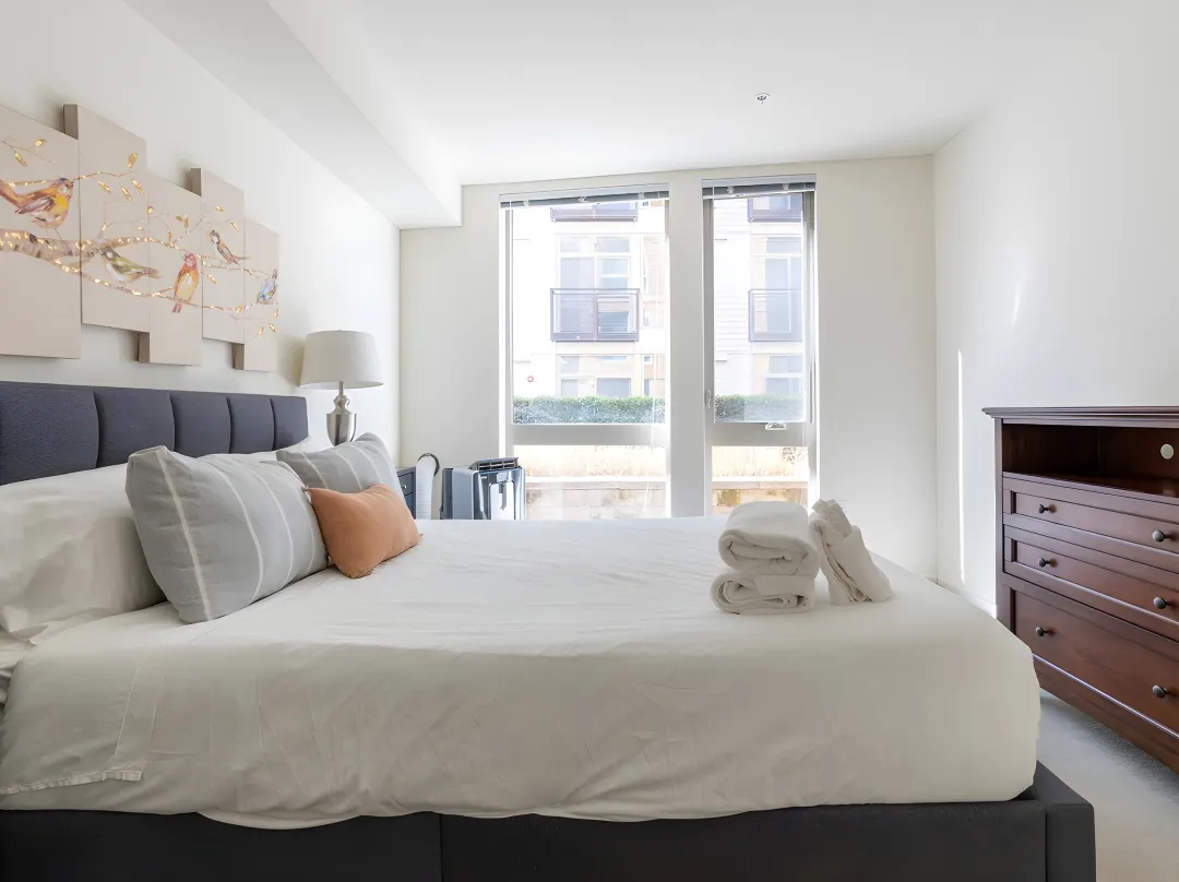 2br | Gym, Lounge | Mercer Island | Sophari E - Bellevue, WA