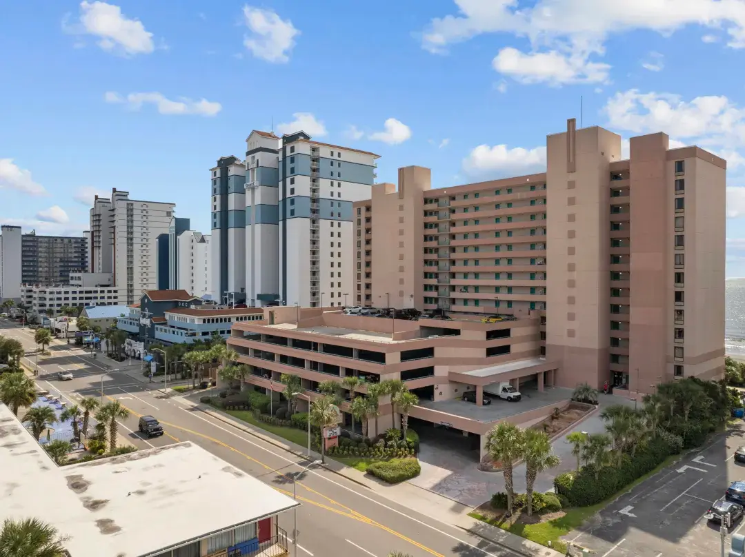 Oceanfront Views And Resort Amenities - Stunning Coastal Retreat - Myrtle Beach, SC