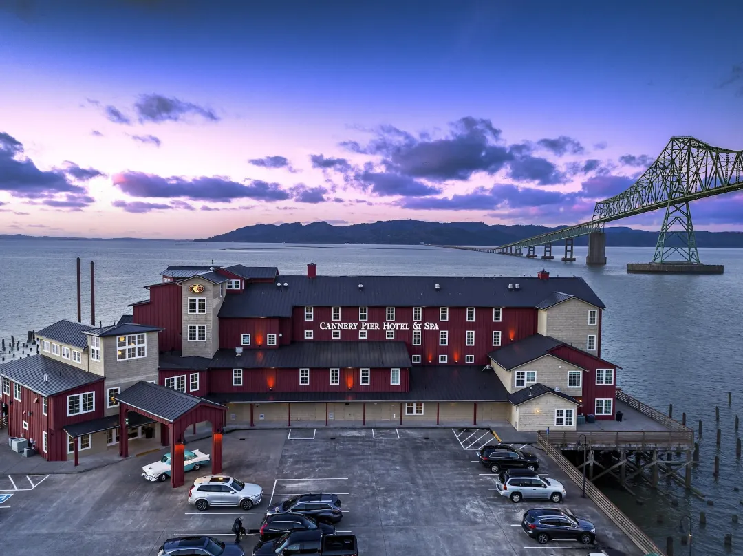 Cannery Pier Hotel & Spa - Astoria, OR