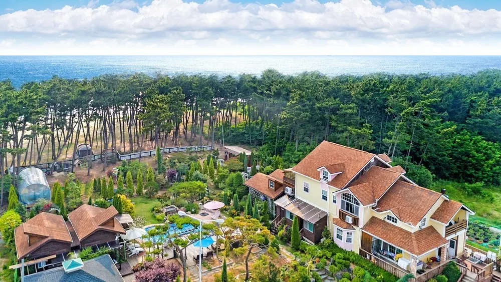 Irang Kids Pool Villa - Incheon