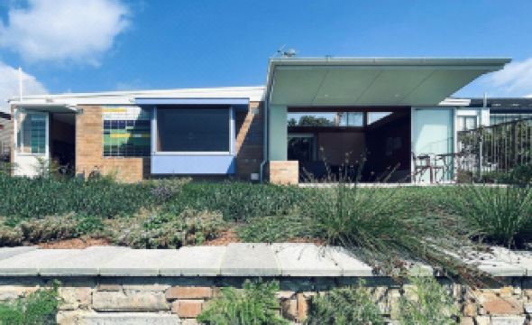 Bundeena Bush + Bird House. Full frontage to the Royal National Park ...