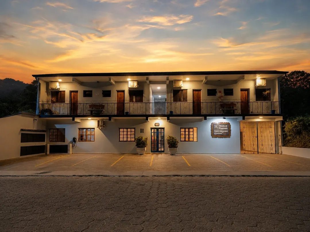 Hotel Pousada Garoupas - São Sebastião