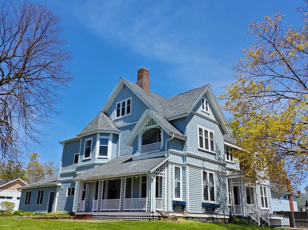 Andy's Blue House - Cornwall, PE, Canada