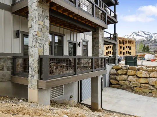 Charming Outdoor Patio And Cozy Fireplace - Serene Mountain Retreat - Kamas, UT