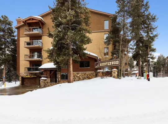 Scenic Ski Area Views And Cozy Fireplace - Charming Summit Retreat - Breckenridge, CO
