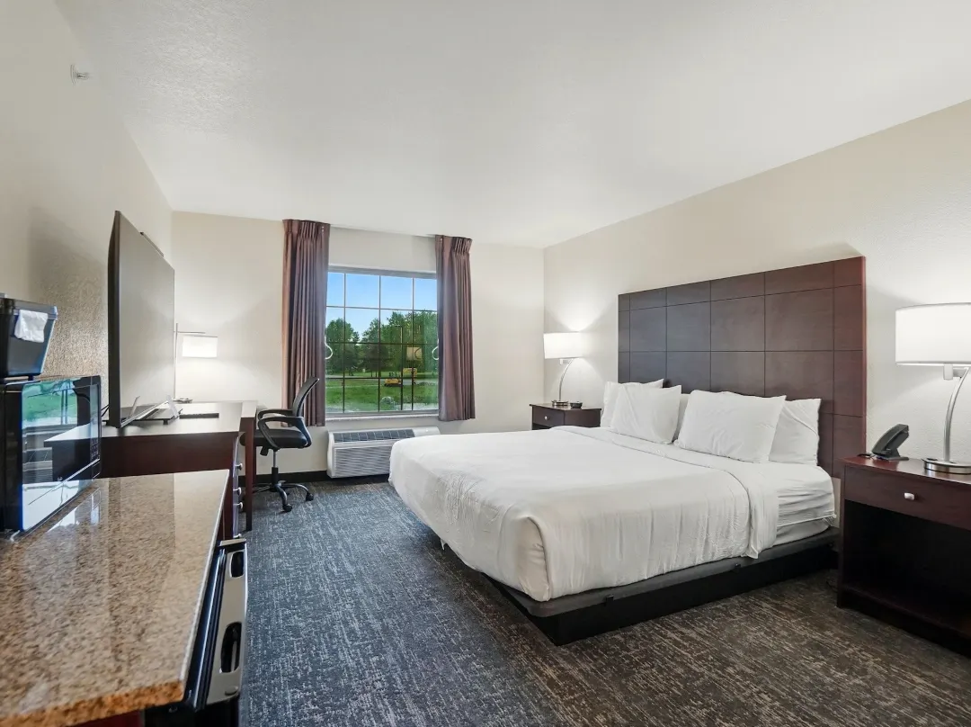 Cobblestone Hotel & Suites-russellspoint - Lakeview, OH