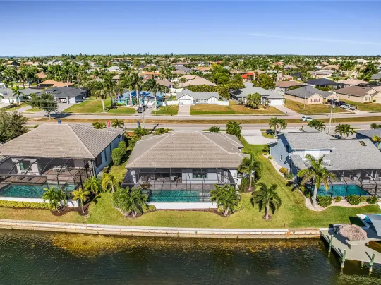 Pool With Spa And Gulf Access - Enchanting Waterfront Oasis - Sanibel Island, FL