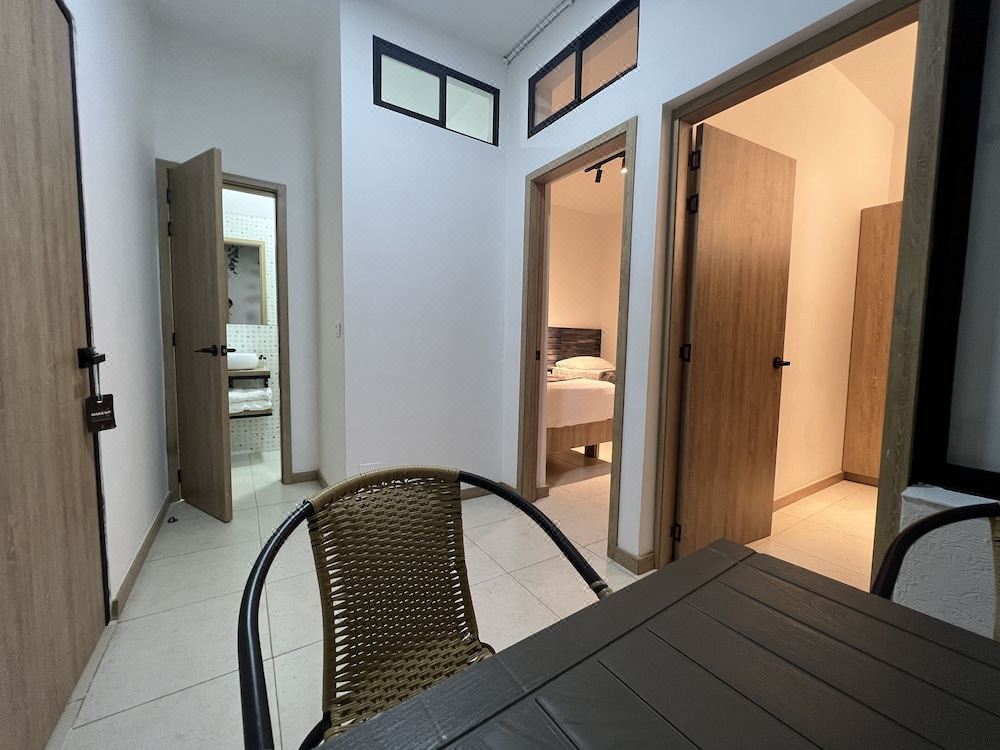 Hotel 9.5 San Fernando - Cali