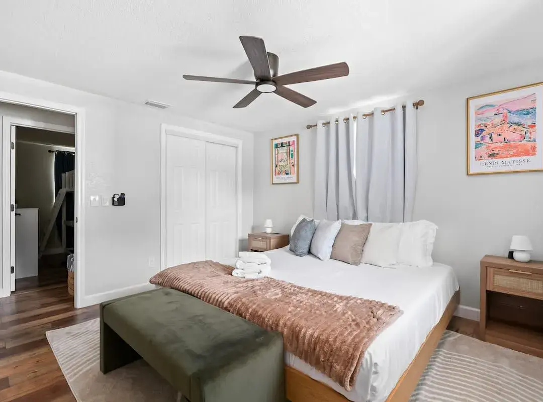 Fun-filled Oasis With Pool And Game Room - Vibrant Retreat - Largo, FL