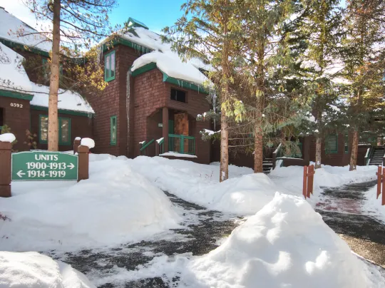 Stunning Mountain Views And Cozy Fireplace - Exquisite Townhome Retreat - Breckenridge, CO
