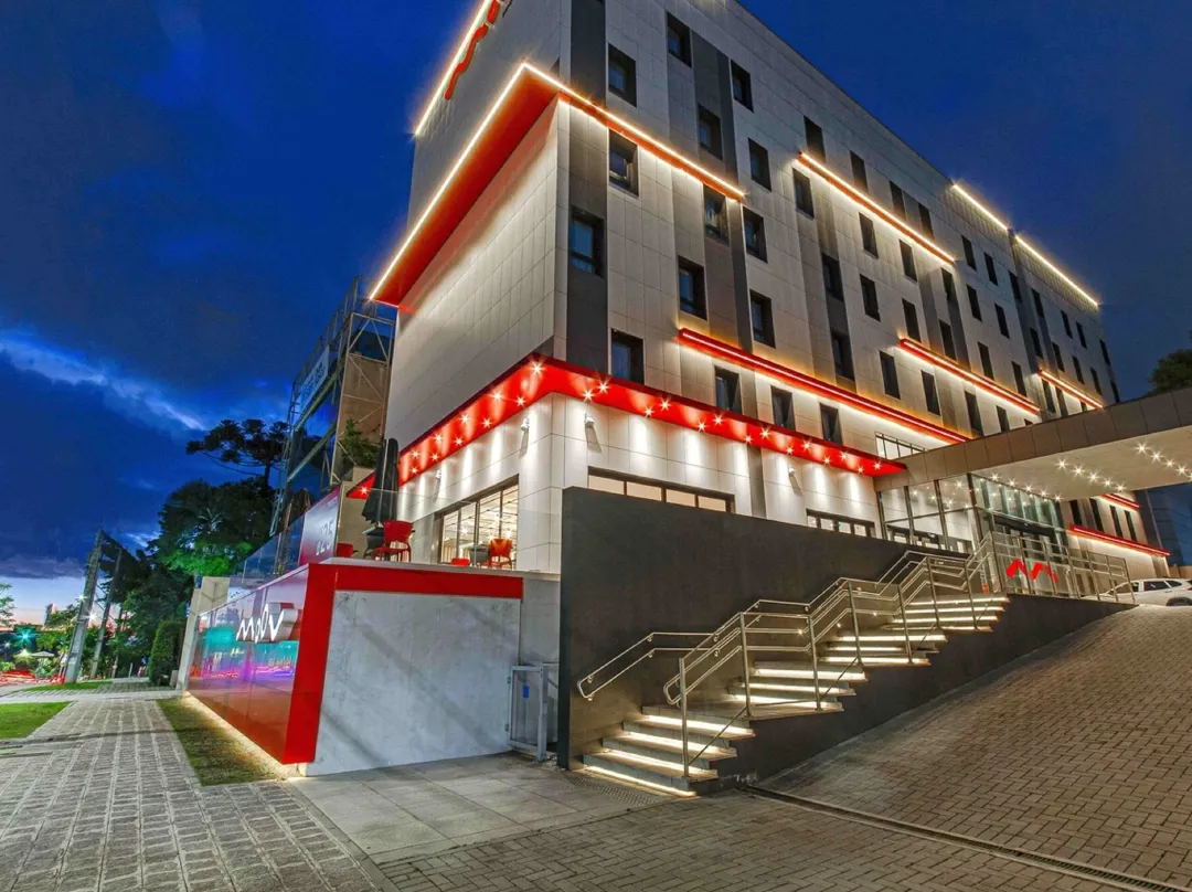 Hotel Moov Curitiba - Curitiba