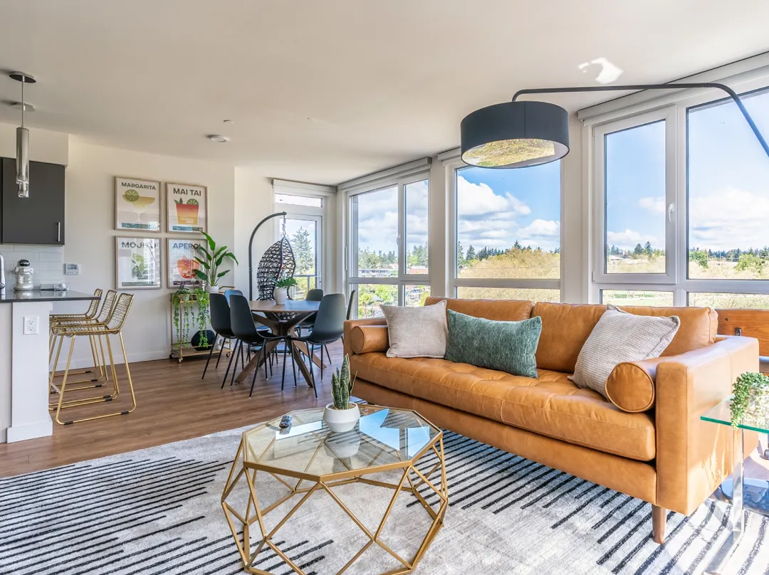 3br | Views, Balcony, Gym | Bellevue | Sophari B - Issaquah, WA