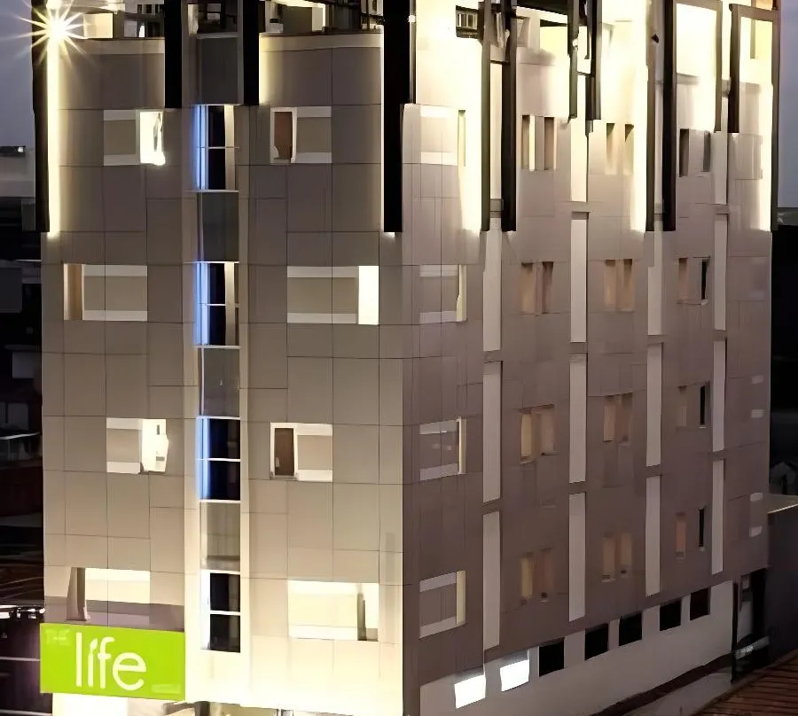 The Life Hotels City Center - Surabaya