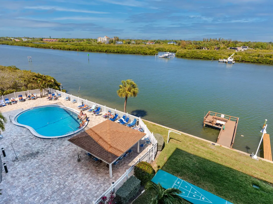 Heated Pool, Hot Tub, And Gulf Views - Serene Retreat - Indian Shores, FL