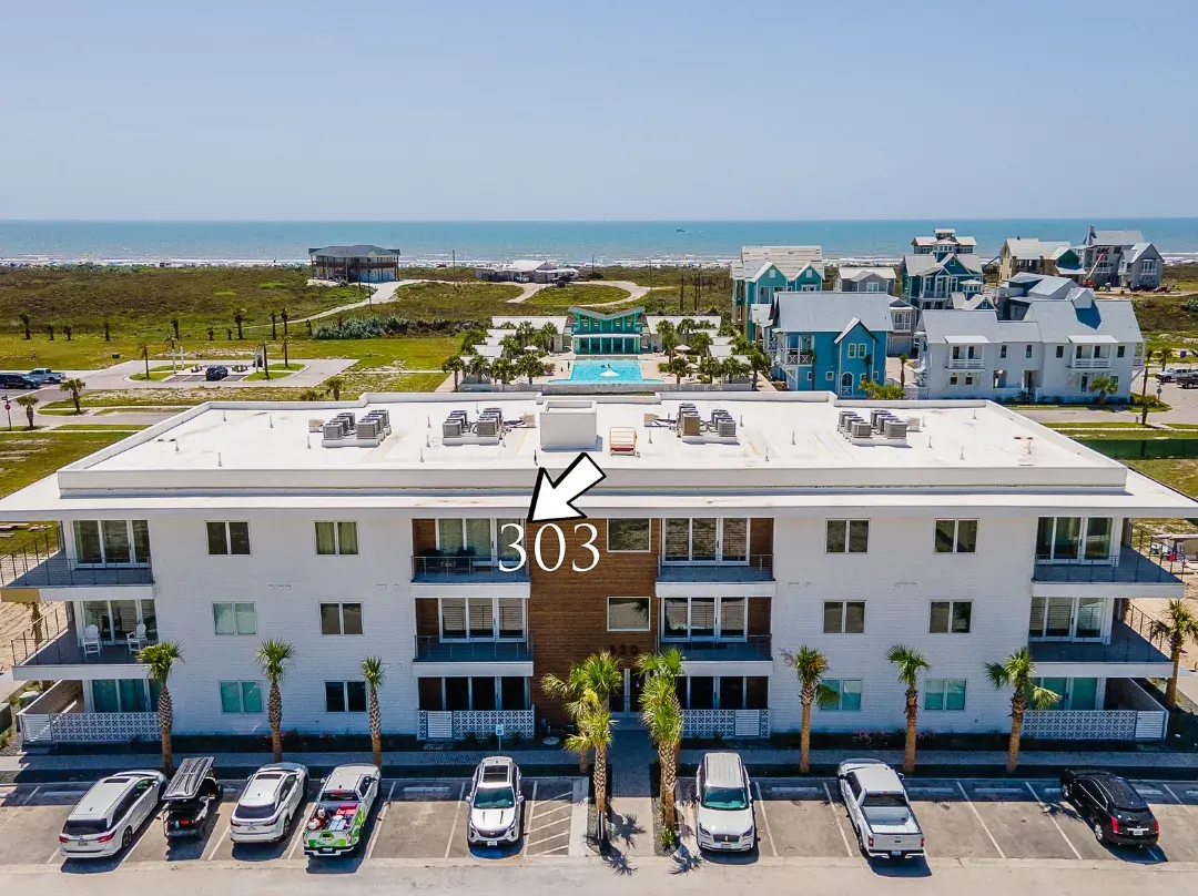 Resort Pools, Golf Cart Boardwalk, Pet Friendly - Corpus Christi, TX