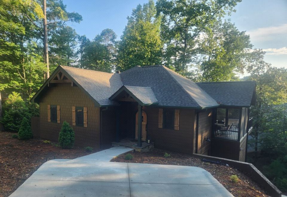 Brand new waterfront lake house on the leisure trail in Keowee Key ...