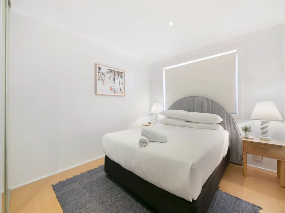 Ground Floor 2-bed Mermaid Beach Pad With Parking - Broadbeach