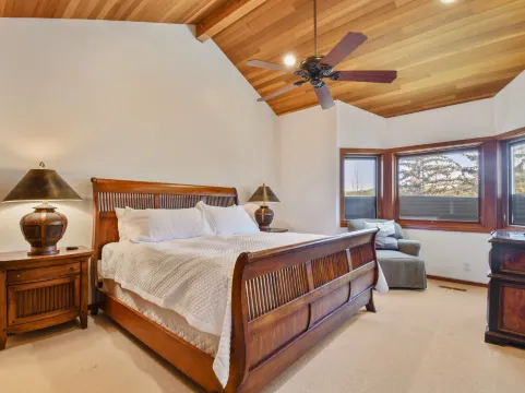 Perfect Getaway! Lakeside At Deer Valley 4bd – Pool, Hot Tub, A/c, Walk To Slopes & Main St - Park City, UT