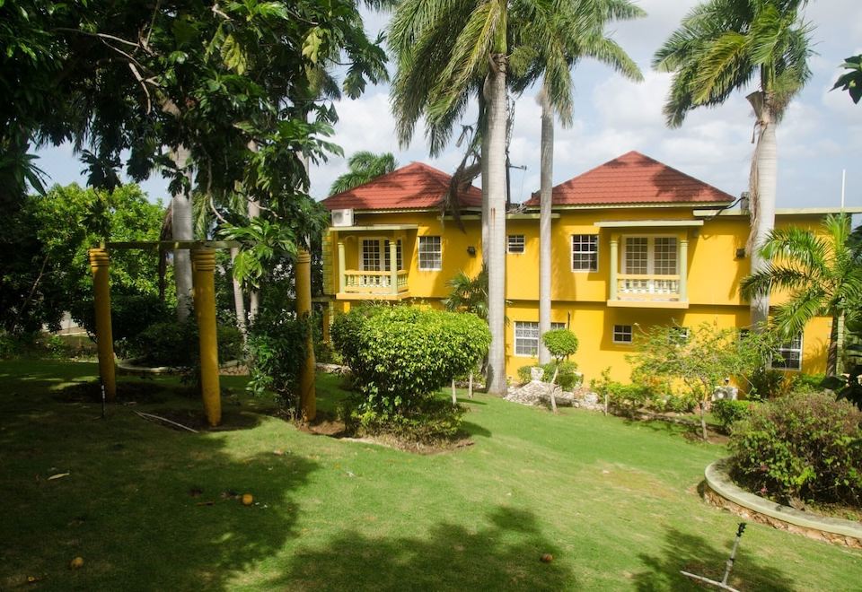 Ocean Crest Villa, Montego Bay - 2026 Prices & Reviews | Trip.com