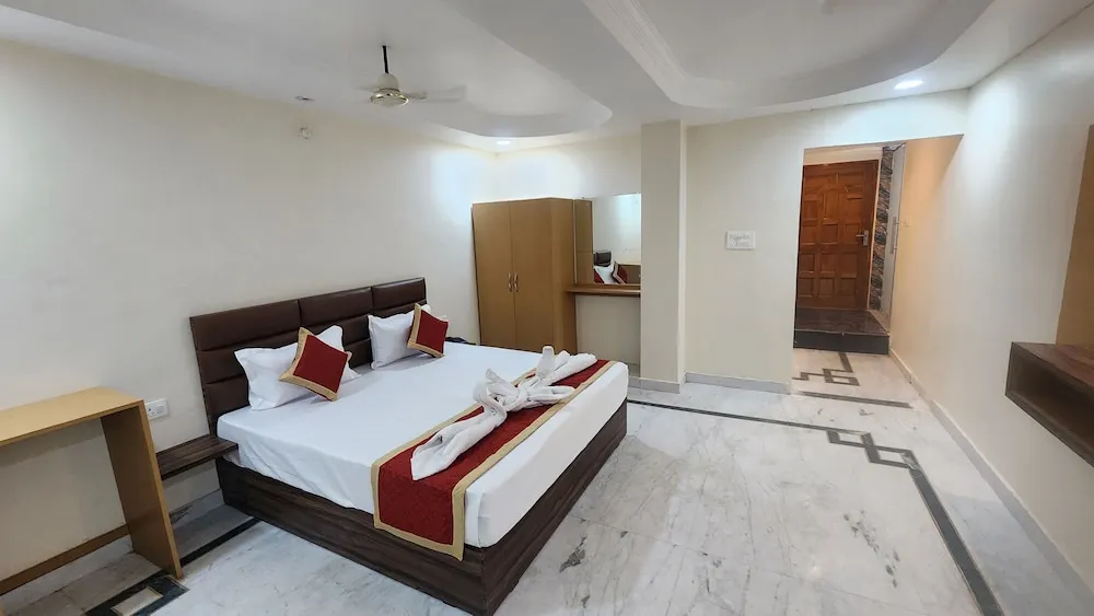 Sojourn Inn - Lucknow