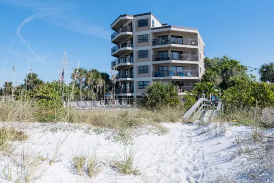 Gulf Views And Heated Pool - Exquisite Beachfront Sanctuary - St. Pete Beach, FL
