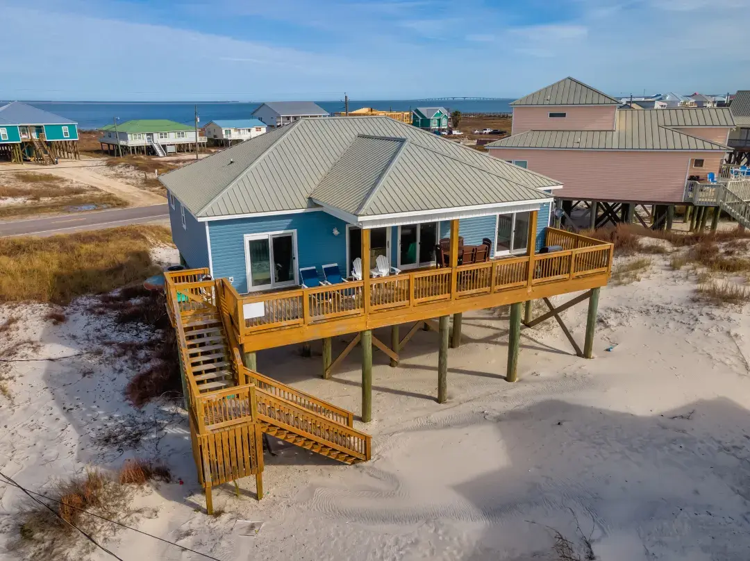 Expansive Deck And Gulf Views - Beautiful Oceanview Escape - Dauphin Island, AL