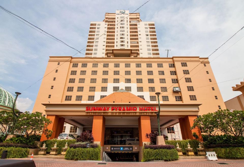 Flexistay Studio Resort Suites at Sunway Pyramid Hotel Tower, Subang ...